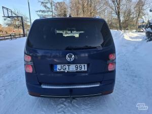 Blue Volkswagen Touran 2007 in Kaunas, with an engine capacity of 1.90 L and mileage of 288 thousand km for 2350 €, photo 4 on AUTOMOTO.COM.LV