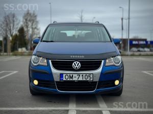 Zils Volkswagen Touran 2007 Jelgava, ar dzinēja tilpumu 2.00 L un nobraukumu 0 tūkst. km par 4899 €, foto 6 vietnē AUTOMOTO.COM.LV