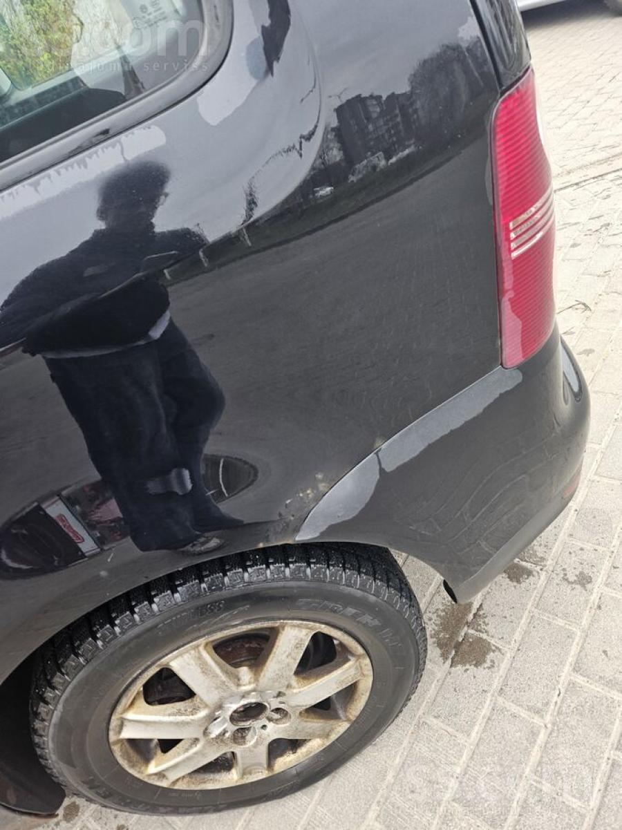 Zils Volkswagen Touran 2007 Rīga, ar dzinēja tilpumu 2.00 L un nobraukumu 345 tūkst. km par 1000 €, foto 10 vietnē AUTOMOTO.COM.LV