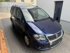 Blue Volkswagen Touran 2007 in Marijampole, with an engine capacity of 1.39 L and mileage of 250 thousand km for 2800 €, photo  on AUTOMOTO.COM.LV