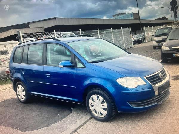 Zils Volkswagen Touran 2007 Prienai, ar dzinēja tilpumu 1.60 L un nobraukumu 188 tūkst. km par 2222 €, foto 3 vietnē AUTOMOTO.COM.LV