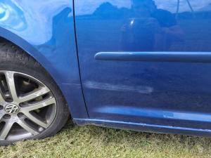 Blue Volkswagen Touran 2007 in Kaunas, with an engine capacity of 1.97 L and mileage of 292 thousand km for 2900 €, photo 11 on AUTOMOTO.COM.LV