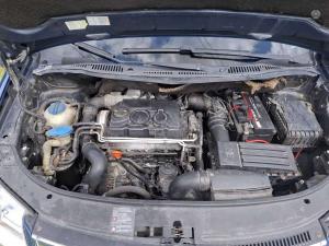 Blue Volkswagen Touran 2007 in Kaunas, with an engine capacity of 1.97 L and mileage of 292 thousand km for 2900 €, photo 16 on AUTOMOTO.COM.LV