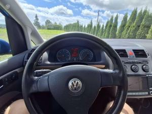 Blue Volkswagen Touran 2007 in Kaunas, with an engine capacity of 1.97 L and mileage of 292 thousand km for 2900 €, photo 19 on AUTOMOTO.COM.LV