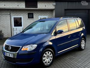 Zils Volkswagen Touran 2008 Kauņa, ar dzinēja tilpumu 1.90 L un nobraukumu 254 tūkst. km par 3350 €, foto  vietnē AUTOMOTO.COM.LV