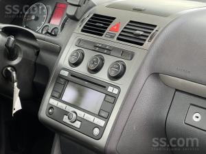 Blue Volkswagen Touran 2008 in Rezekne, with an engine capacity of 1.40 L and mileage of 307 thousand km for 4690 €, photo 13 on AUTOMOTO.COM.LV