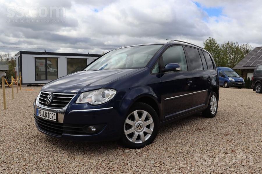 Blue Volkswagen Touran 2009 in Gulbene, with an engine capacity of 2.00 L and mileage of 0 thousand km for 800 €, photo 1 on AUTOMOTO.COM.LV