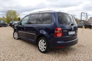 Blue Volkswagen Touran 2009 in Gulbene, with an engine capacity of 2.00 L and mileage of 0 thousand km for 800 €, photo 5 on AUTOMOTO.COM.LV