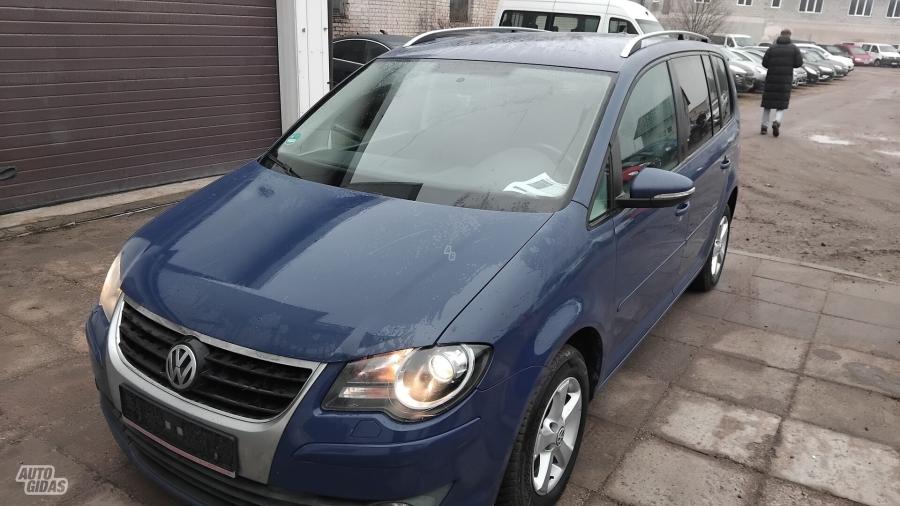 Zils Volkswagen Touran 2009 Utena, ar dzinēja tilpumu 1.40 L un nobraukumu 260 tūkst. km par 2800 €, foto 1 vietnē AUTOMOTO.COM.LV
