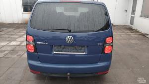 Zils Volkswagen Touran 2009 Utena, ar dzinēja tilpumu 1.40 L un nobraukumu 260 tūkst. km par 2800 €, foto 5 vietnē AUTOMOTO.COM.LV