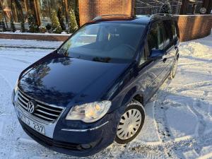 Zils Volkswagen Touran 2009 Alīta, ar dzinēja tilpumu 2.00 L un nobraukumu 375 tūkst. km par 2350 €, foto 5 vietnē AUTOMOTO.COM.LV