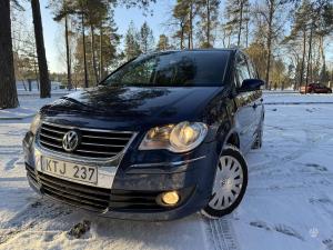 Zils Volkswagen Touran 2009 Alīta, ar dzinēja tilpumu 2.00 L un nobraukumu 375 tūkst. km par 2350 €, foto 23 vietnē AUTOMOTO.COM.LV