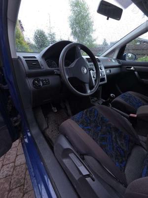 Zils Volkswagen Touran 2009 Viļņa, ar dzinēja tilpumu 1.90 L un nobraukumu 280 tūkst. km par 3200 €, foto 11 vietnē AUTOMOTO.COM.LV