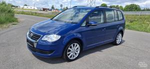 Blue Volkswagen Touran 2009 in Marijampole, with an engine capacity of 1.40 L and mileage of 228 thousand km for 3200 €, photo  on AUTOMOTO.COM.LV