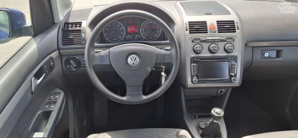Zils Volkswagen Touran 2009 Marijampole, ar dzinēja tilpumu 1.40 L un nobraukumu 228 tūkst. km par 3200 €, foto 11 vietnē AUTOMOTO.COM.LV