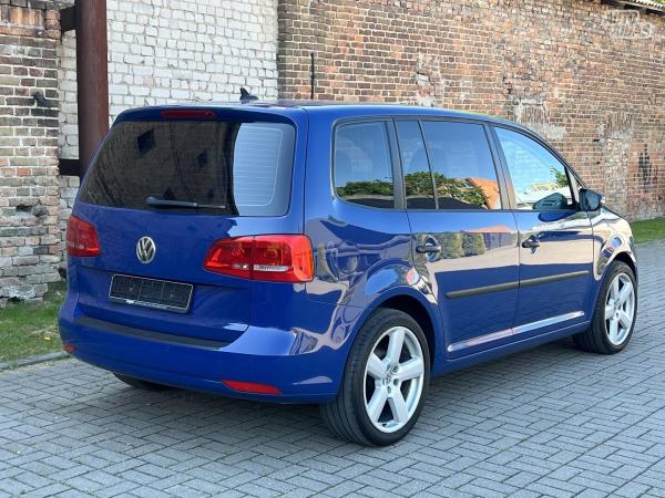 Zils Volkswagen Touran 2010 Kėdainiai, ar dzinēja tilpumu 1.60 L un nobraukumu 264 tūkst. km par 4799 €, foto 4 vietnē AUTOMOTO.COM.LV