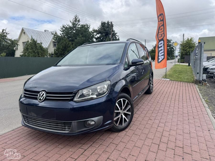 Blue Volkswagen Touran 2010 in Kaunas, with an engine capacity of 1.40 L and mileage of 213 thousand km for 4499 €, photo 1 on AUTOMOTO.COM.LV