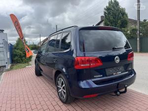 Blue Volkswagen Touran 2010 in Kaunas, with an engine capacity of 1.40 L and mileage of 213 thousand km for 4499 €, photo 5 on AUTOMOTO.COM.LV