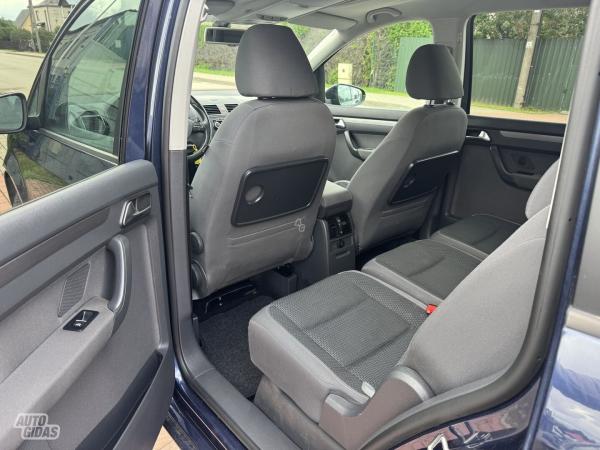 Zils Volkswagen Touran 2010 Kauņa, ar dzinēja tilpumu 1.40 L un nobraukumu 213 tūkst. km par 4499 €, foto 6 vietnē AUTOMOTO.COM.LV