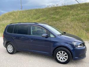 Zils Volkswagen Touran 2010 Viļņa, ar dzinēja tilpumu 1.60 L un nobraukumu 665 tūkst. km par 1600 €, foto 9 vietnē AUTOMOTO.COM.LV