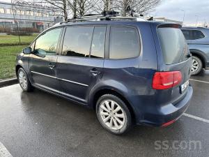 Zils Volkswagen Touran 2011 Jelgava, ar dzinēja tilpumu 2.00 L un nobraukumu 409 tūkst. km par 4500 €, foto 3 vietnē AUTOMOTO.COM.LV