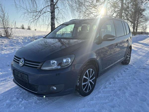 Zils Volkswagen Touran 2011 Varėna, ar dzinēja tilpumu 1.60 L un nobraukumu 257 tūkst. km par 5300 €, foto 1 vietnē AUTOMOTO.COM.LV