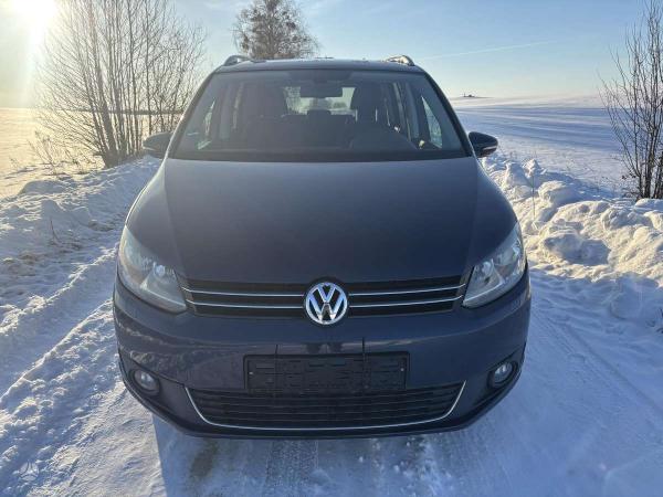 Zils Volkswagen Touran 2011 Varėna, ar dzinēja tilpumu 1.60 L un nobraukumu 257 tūkst. km par 5300 €, foto 7 vietnē AUTOMOTO.COM.LV