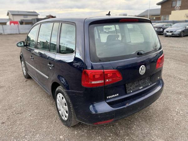 Zils Volkswagen Touran 2011 Kauņa, ar dzinēja tilpumu 1.40 L un nobraukumu 221 tūkst. km par 4150 €, foto 3 vietnē AUTOMOTO.COM.LV