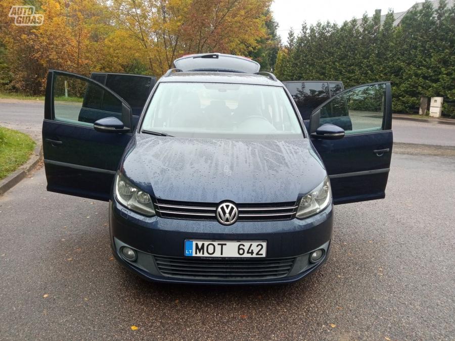 Zils Volkswagen Touran 2011 Viļņa, ar dzinēja tilpumu 1.60 L un nobraukumu 341 tūkst. km par 4890 €, foto 1 vietnē AUTOMOTO.COM.LV