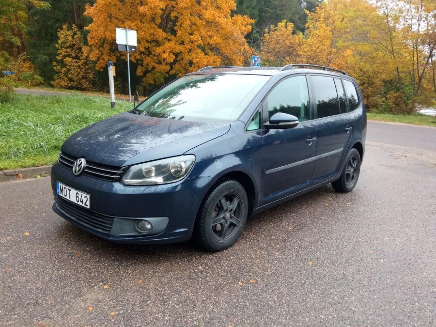 Zils Volkswagen Touran 2011 Viļņa, ar dzinēja tilpumu 1.60 L un nobraukumu 341 tūkst. km par 4890 €, foto 2 vietnē AUTOMOTO.COM.LV
