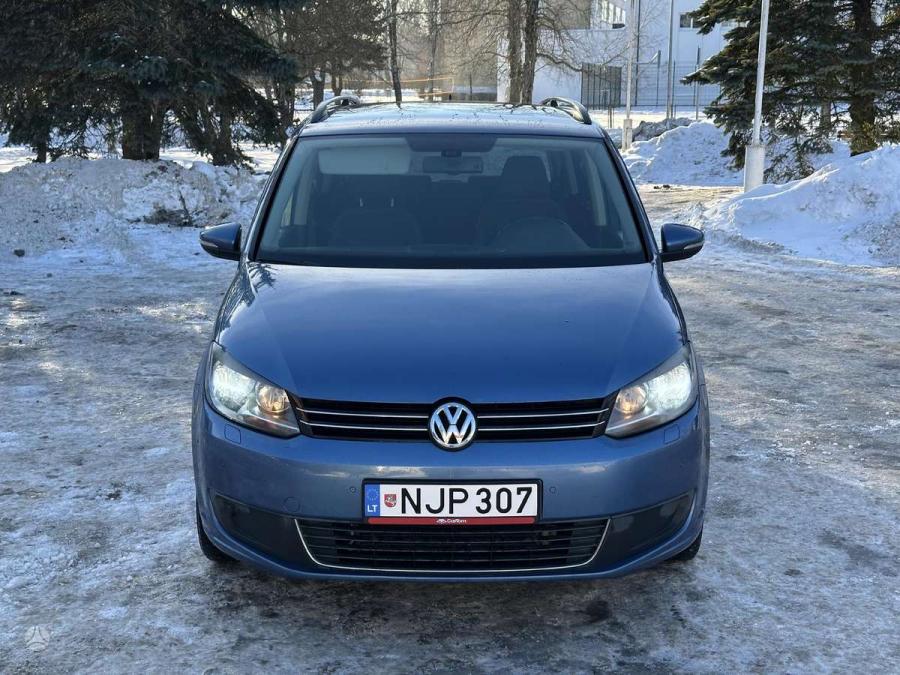 Blue Volkswagen Touran 2011 in Klaipeda, with an engine capacity of 1.39 L and mileage of 250 thousand km for 3999 €, photo 15 on AUTOMOTO.COM.LV