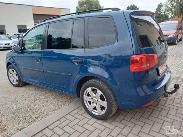 Zils Volkswagen Touran 2011 Biržai, ar dzinēja tilpumu 1.60 L un nobraukumu 255 tūkst. km par 5150 €, foto 1 vietnē AUTOMOTO.COM.LV
