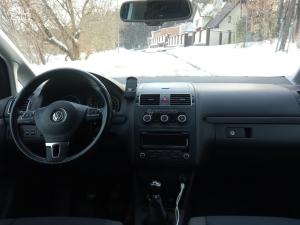 Zils Volkswagen Touran 2011 Viļņa, ar dzinēja tilpumu 1.60 L un nobraukumu 341 tūkst. km par 4690 €, foto 9 vietnē AUTOMOTO.COM.LV