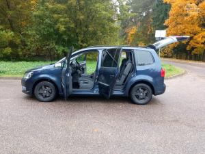 Zils Volkswagen Touran 2011 Viļņa, ar dzinēja tilpumu 1.60 L un nobraukumu 342 tūkst. km par 4690 €, foto 14 vietnē AUTOMOTO.COM.LV