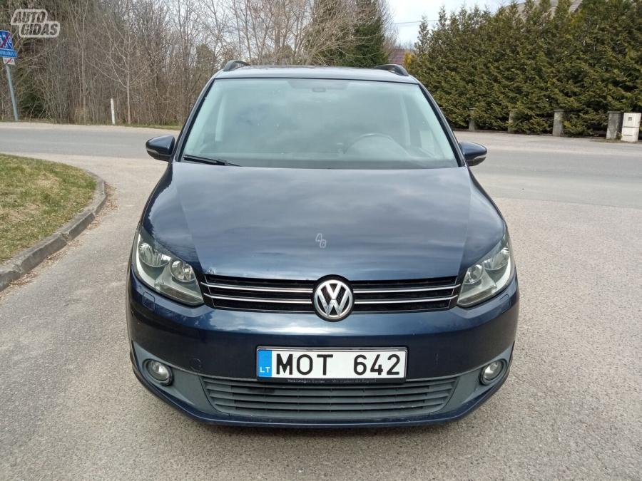 Blue Volkswagen Touran 2011 in Vilnius, with an engine capacity of 1.60 L and mileage of 342 thousand km for 4890 €, photo 3 on AUTOMOTO.COM.LV