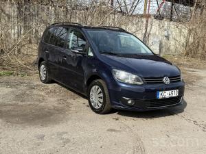 Blue Volkswagen Touran 2011 in Jelgava, with an engine capacity of 1.60 L and mileage of 345 thousand km for 2600 €, photo 4 on AUTOMOTO.COM.LV