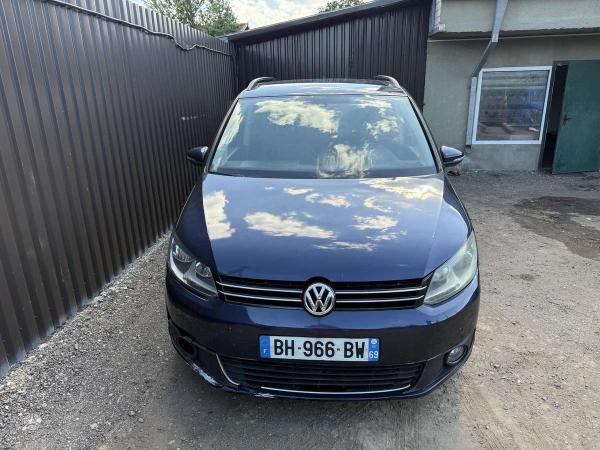 Zils Volkswagen Touran 2011 Kauņa, ar dzinēja tilpumu 1.60 L un nobraukumu 207 tūkst. km par 3600 €, foto 5 vietnē AUTOMOTO.COM.LV