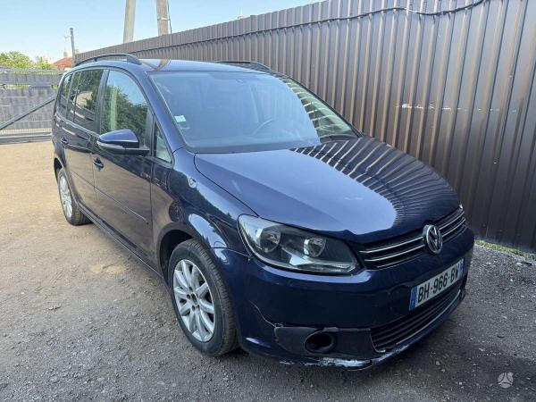 Zils Volkswagen Touran 2011 Kauņa, ar dzinēja tilpumu 1.60 L un nobraukumu 207 tūkst. km par 3600 €, foto 6 vietnē AUTOMOTO.COM.LV
