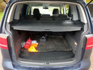 Zils Volkswagen Touran 2011 Viļņa, ar dzinēja tilpumu 1.60 L un nobraukumu 342 tūkst. km par 4890 €, foto 19 vietnē AUTOMOTO.COM.LV
