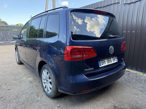 Zils Volkswagen Touran 2011 Kauņa, ar dzinēja tilpumu 1.60 L un nobraukumu 208 tūkst. km par 3300 €, foto 3 vietnē AUTOMOTO.COM.LV
