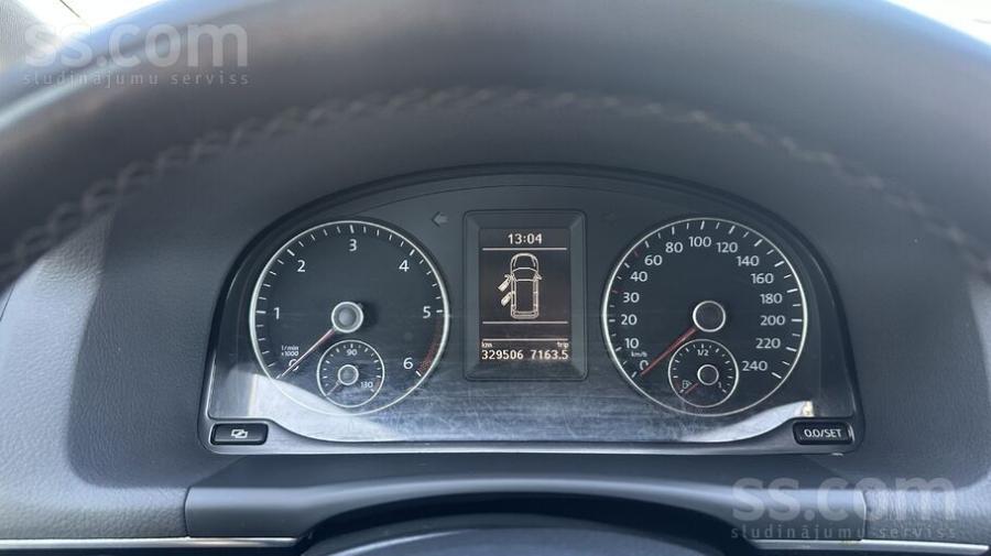 Zils Volkswagen Touran 2011 Rīga, ar dzinēja tilpumu 2.00 L un nobraukumu 330 tūkst. km par 4750 €, foto 7 vietnē AUTOMOTO.COM.LV