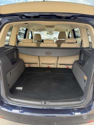 Blue Volkswagen Touran 2011 in Taurage, with an engine capacity of 1.60 L and mileage of 273 thousand km for 4700 €, photo 8 on AUTOMOTO.COM.LV