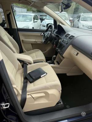 Blue Volkswagen Touran 2011 in Taurage, with an engine capacity of 1.60 L and mileage of 273 thousand km for 4700 €, photo 9 on AUTOMOTO.COM.LV