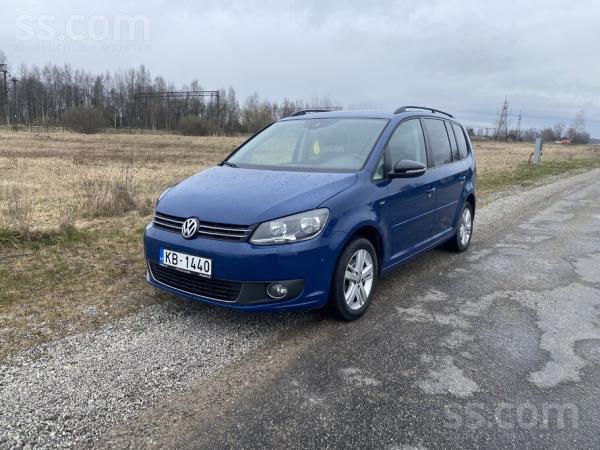 Blue Volkswagen Touran 2012 in Riga, with an engine capacity of 1.60 L and mileage of 0 thousand km for 4399 €, photo 1 on AUTOMOTO.COM.LV