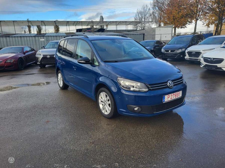 Zils Volkswagen Touran 2012 Klaipėda, ar dzinēja tilpumu 1.97 L un nobraukumu 263 tūkst. km par 6600 €, foto 3 vietnē AUTOMOTO.COM.LV