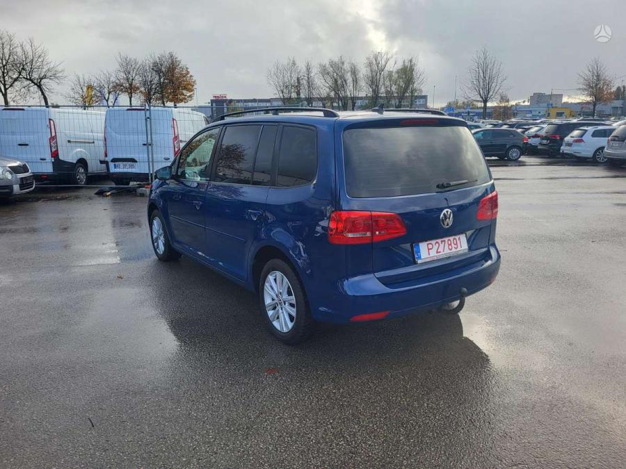 Zils Volkswagen Touran 2012 Klaipėda, ar dzinēja tilpumu 1.97 L un nobraukumu 263 tūkst. km par 6600 €, foto 9 vietnē AUTOMOTO.COM.LV