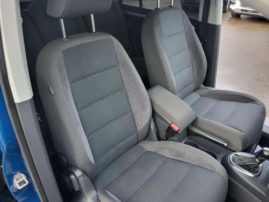 Zils Volkswagen Touran 2012 Klaipėda, ar dzinēja tilpumu 1.97 L un nobraukumu 263 tūkst. km par 6600 €, foto 21 vietnē AUTOMOTO.COM.LV