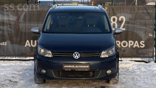 Zils Volkswagen Touran 2012 Liepāja, ar dzinēja tilpumu 2.00 L un nobraukumu 276 tūkst. km par 6850 €, foto 1 vietnē AUTOMOTO.COM.LV