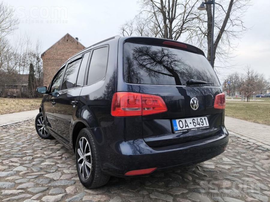 Zils Volkswagen Touran 2012 Jelgava, ar dzinēja tilpumu 1.60 L un nobraukumu 238 tūkst. km par 5870 €, foto 4 vietnē AUTOMOTO.COM.LV