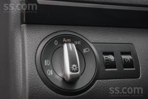 Blue Volkswagen Touran 2012 in Riga, with an engine capacity of 1.40 L and mileage of 227 thousand km for 7990 €, photo 17 on AUTOMOTO.COM.LV